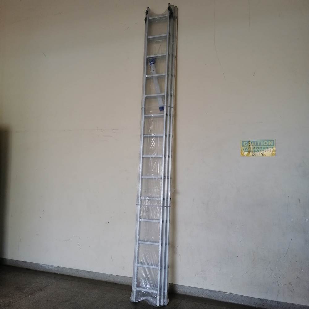 Aluminum Triple Extension Ladder 3*14 – Manzil Builders